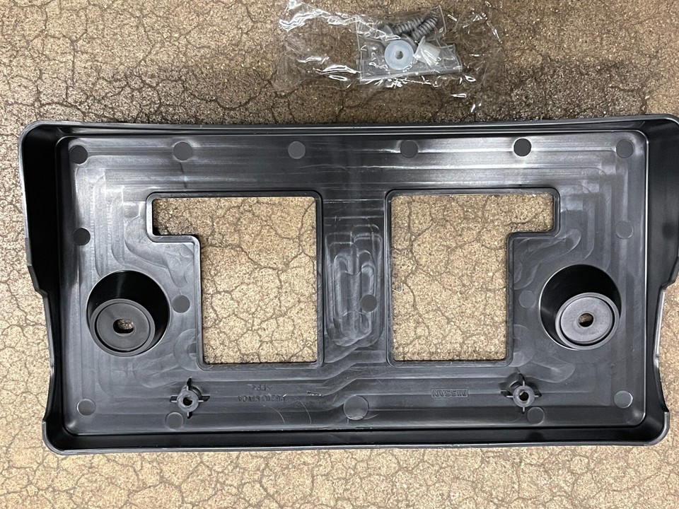 NEW OEM 2020-2024 NISSAN TITAN FRONT LICENSE PLATE BRACKET-NON PRO-4X ...