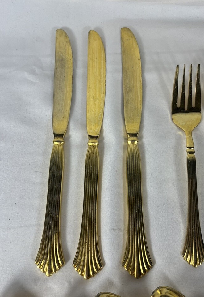 LOT of 18 WM Rogers GOLDEN ROYAL PLUME Gold Electroplate Forks Spoons ...