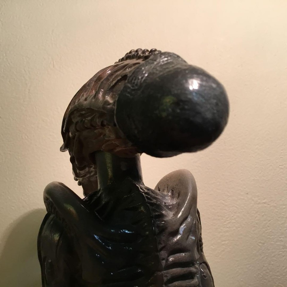 Alien ALIEN Bobblehead Swing Doll 632/1200 serial number #1b533b | eBay