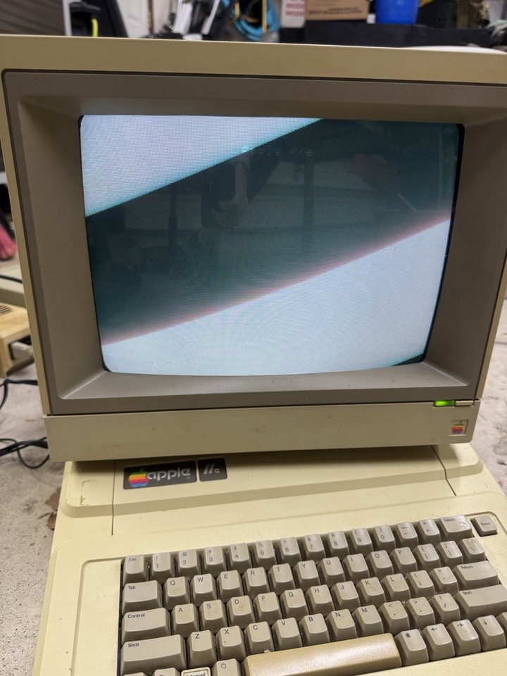 Apple 13" Vintage Color AppleColor Composite Monitor A2M2056 Great ...