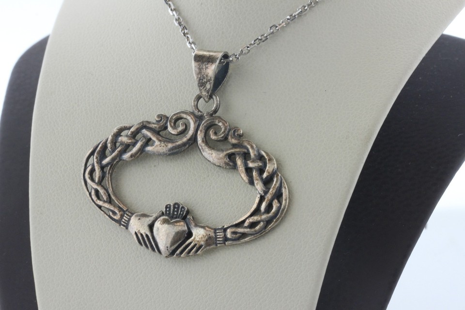 Vintage Sterling Silver Celtic Knot Claddagh Hands Clasping Heart Oval ...