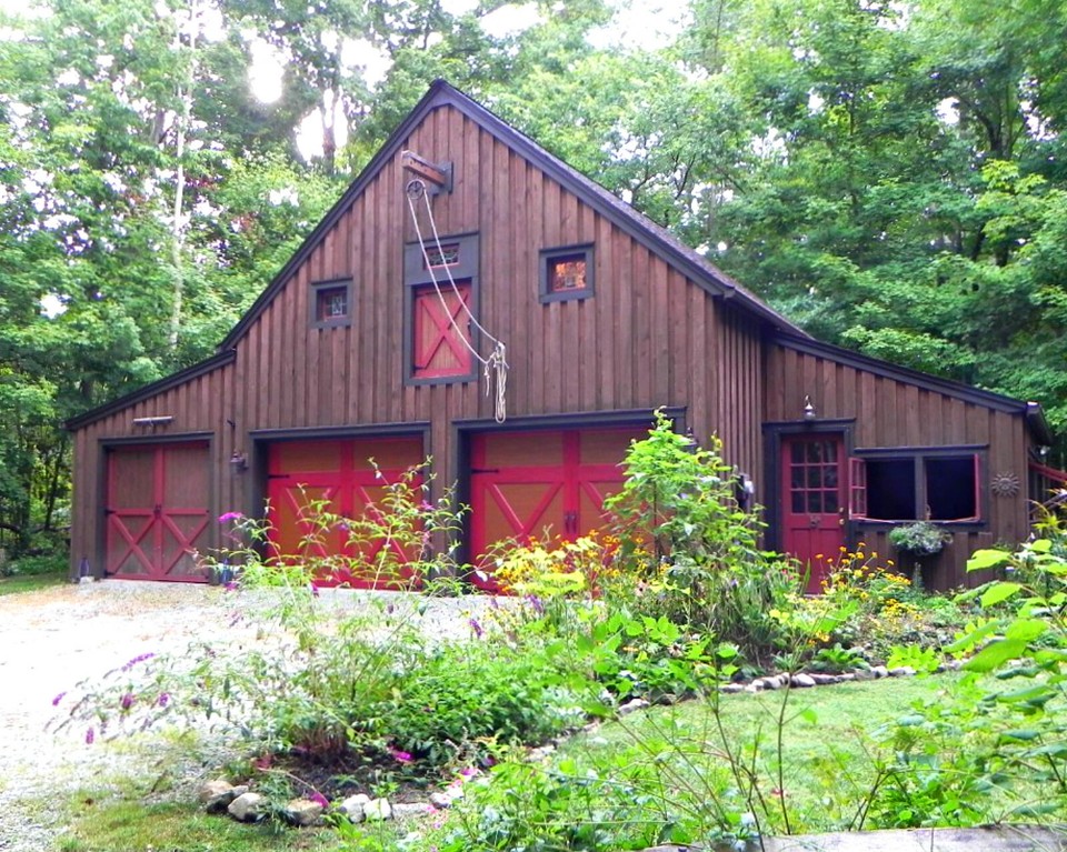 31 Car Barn Designs with Lofts- Complete Pole-Barn Construction Plans ...
