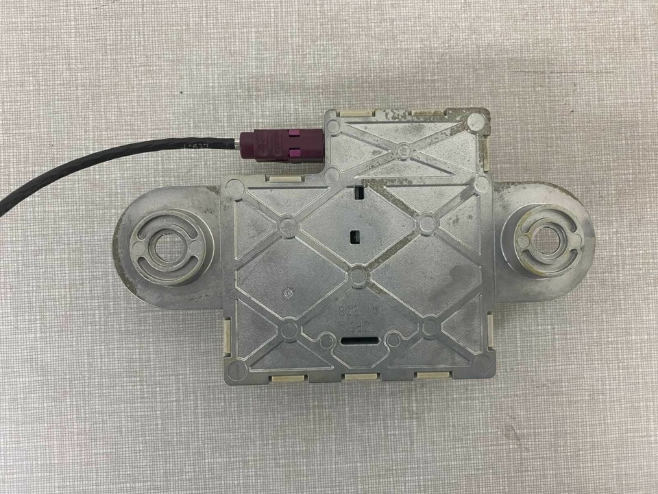 06 07 08 BMW E90 E92 E65 BACKUP ANTENNA AMPLIFIER CONTROL MODULE OEM ...