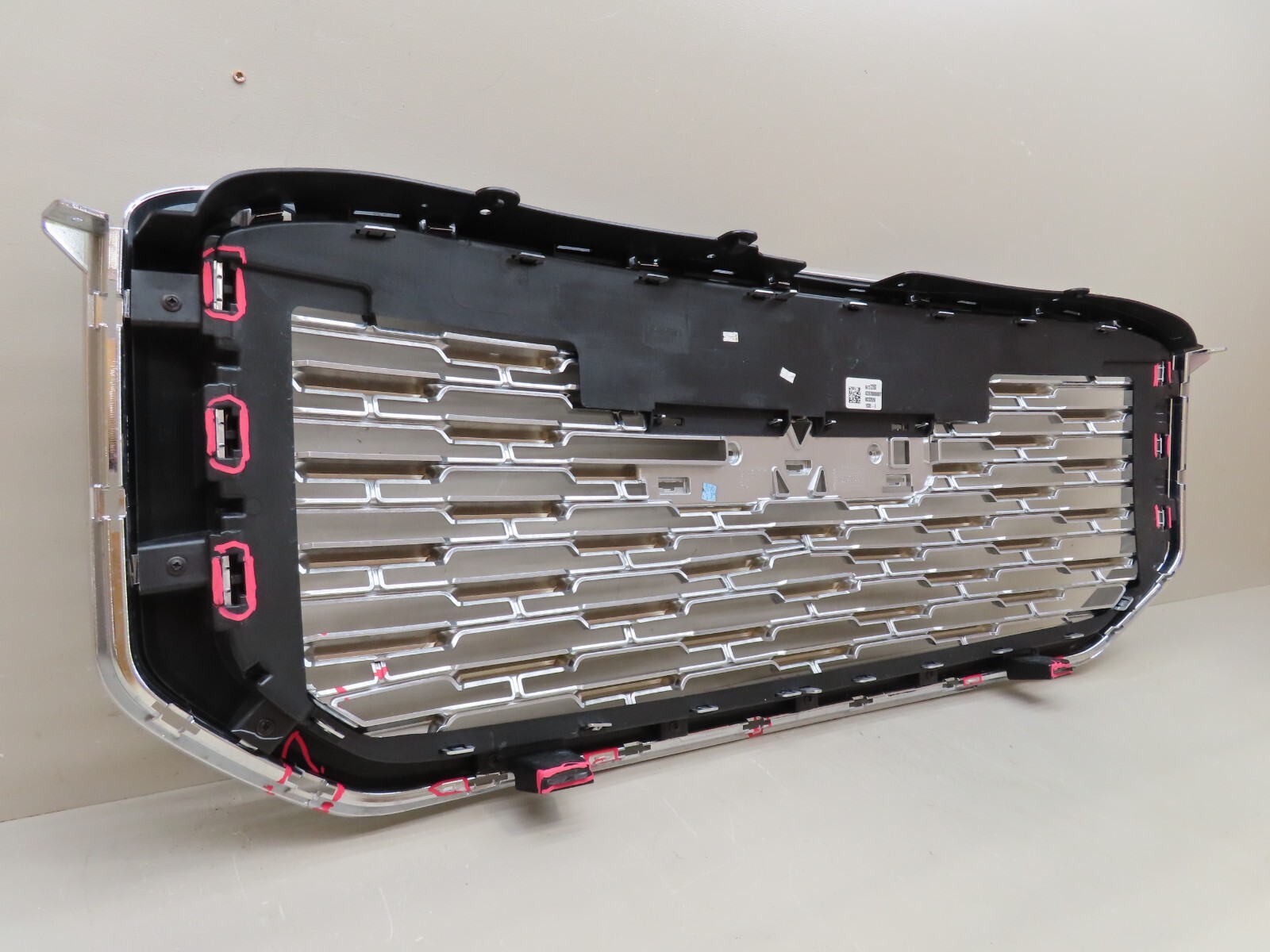 2018-2020 GMC YUKON XL DENALI FRONT UPPER BUMPER GRILLE GRILL OEM ...