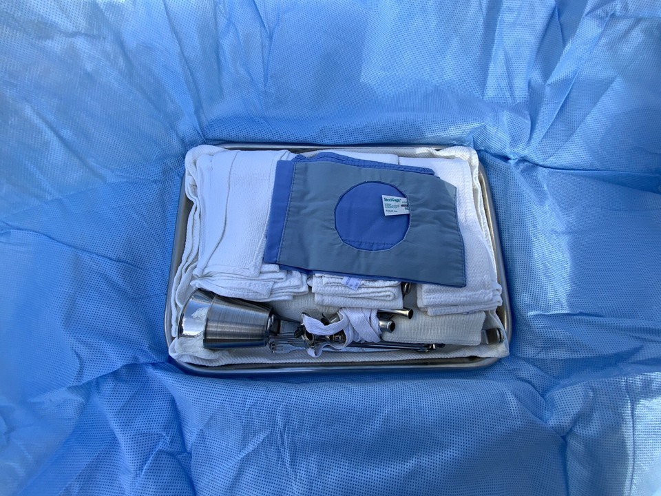 Trachesostomy & Venesection 25+ Piece Instrument Tray | eBay