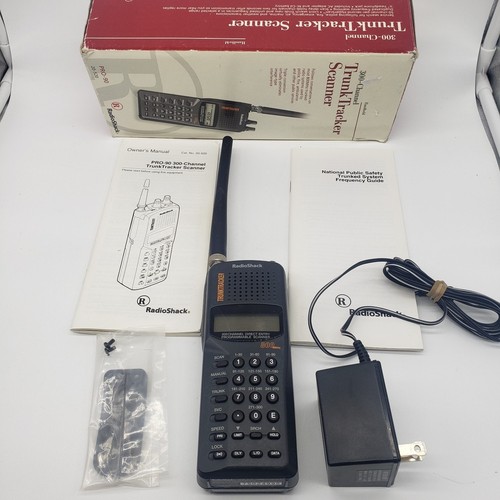 RadioShack Portable Scanner Pro 90 Trunk Tracker 300 Channel 20-520 ...