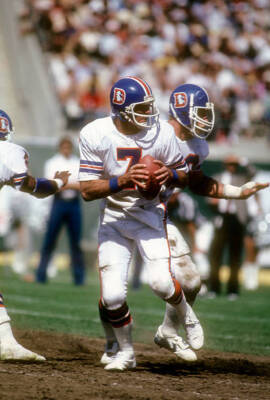 Quarterback Craig Morton Of The Denver Broncos 1 Old Football Photo | eBay