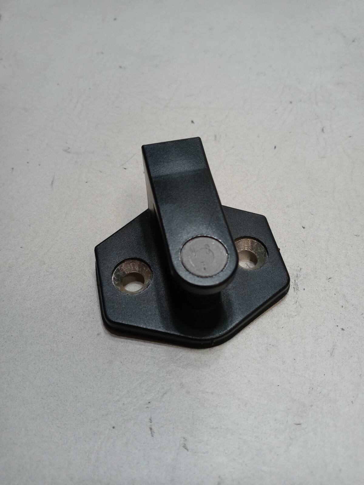 DOOR LATCH STRIKER LATCH FRONT REAR LEFT RIGHT SINGLE BMW E39 525 528 ...
