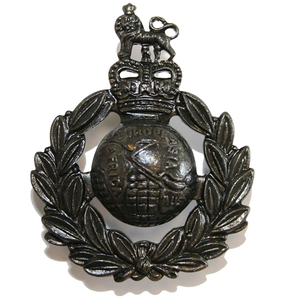 ROYAL MARINES COMMANDO BERET & MOD QC BRONZE CAP BADGE - RM SFSG SBS ...