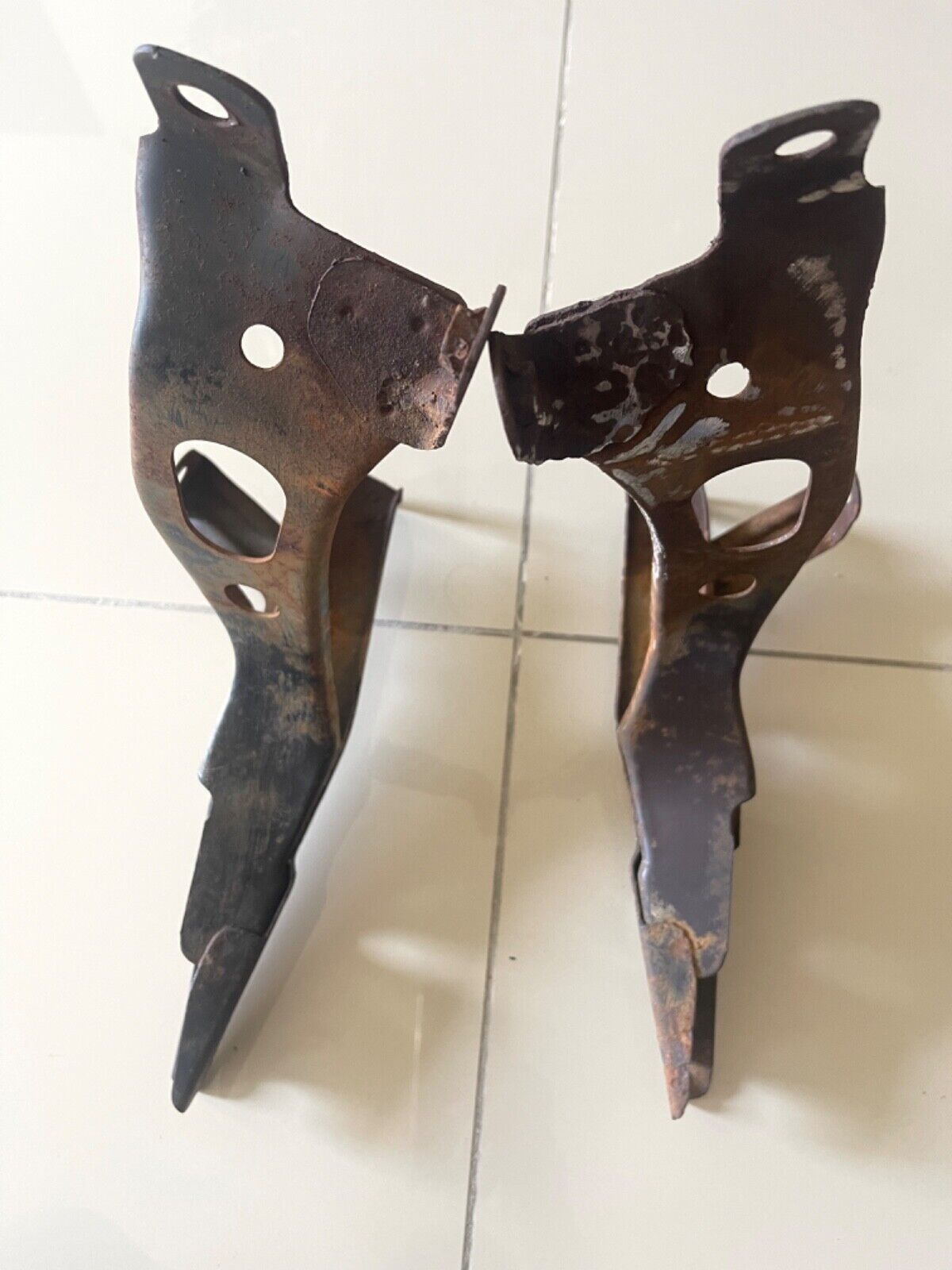 Toyota Corolla KE70 AE70 JDM Genuine Front Brackets Bumper (Used) | eBay