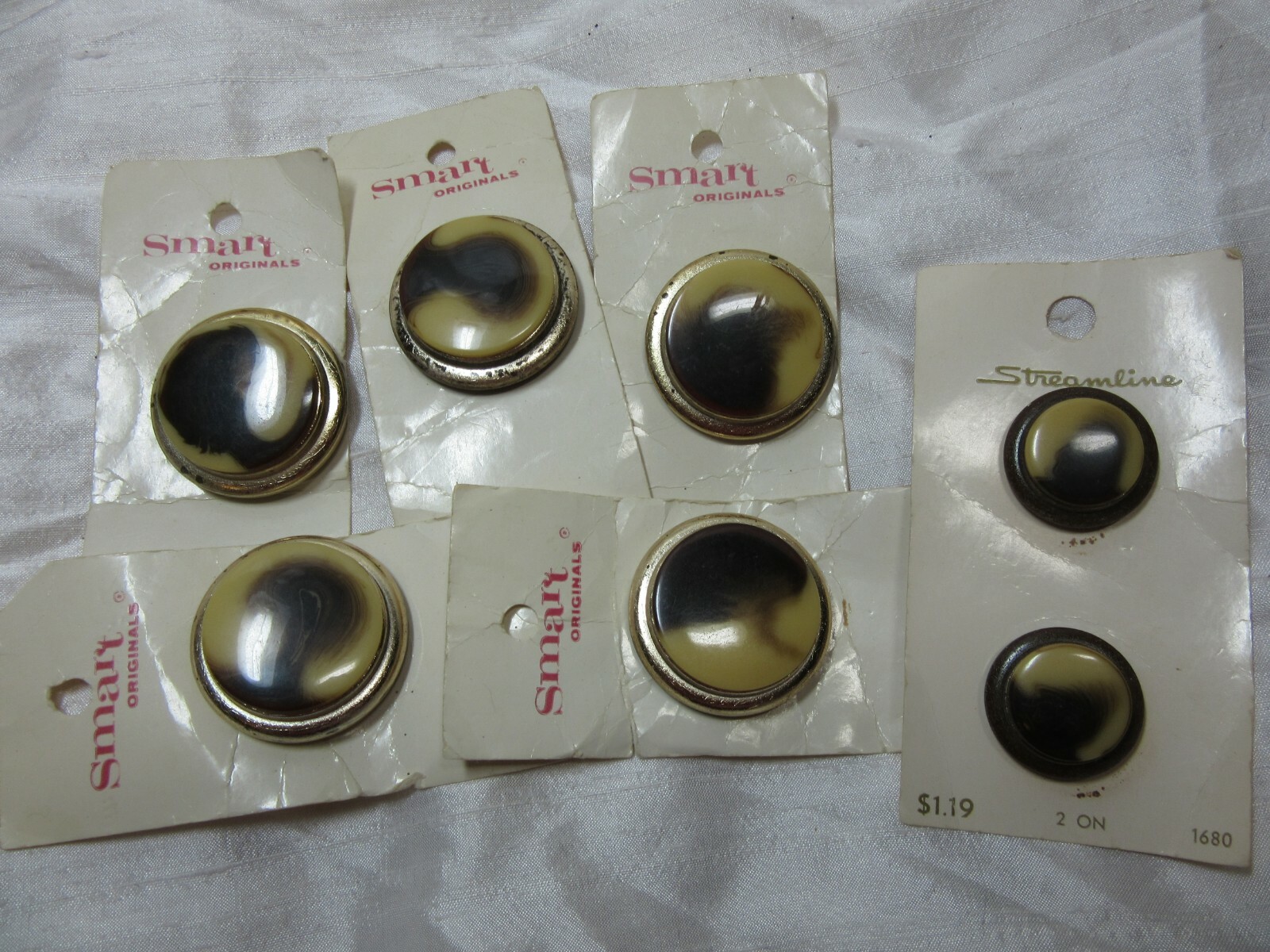 Five Large Vintage Buttons & two medium size for Sewing or Crafting | eBay