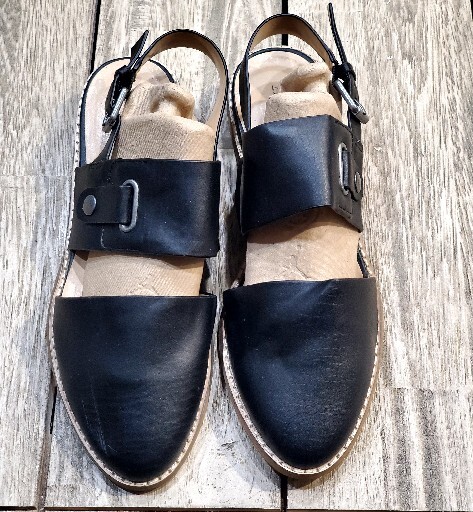 lIndigo Rd. Hippie Flats/ Indigo Rd. Hippie Covered Toe Flat Sandals ...