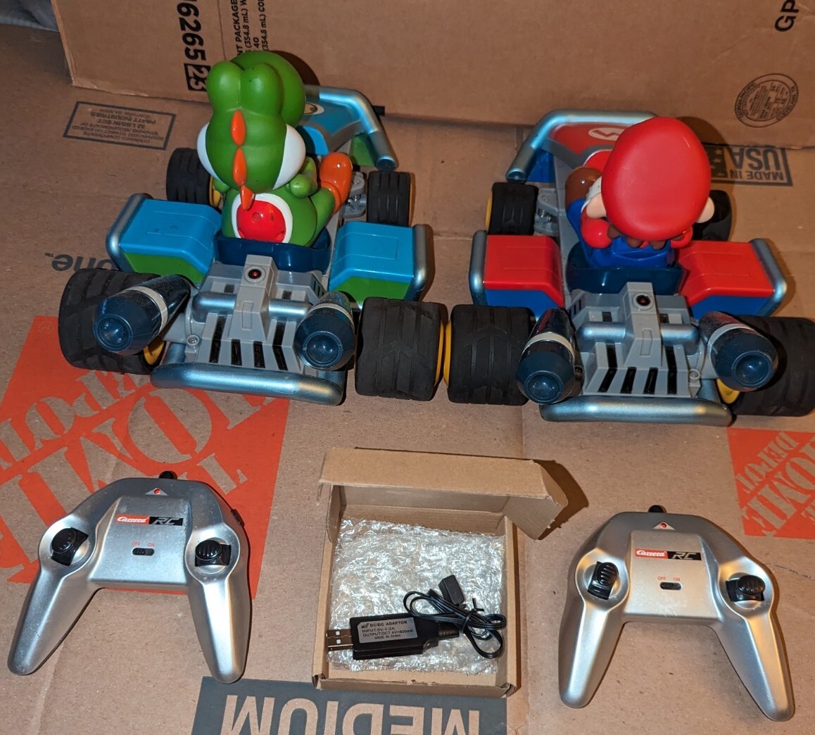 Carrera RC 1/16 Nintendo Mario Kart 7 Set Mario & Yoshi Remote Control ...