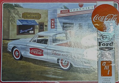 AMT Ford Ranchero With Coke Chest 1960 Scale 1:25 Model Kit - White ...