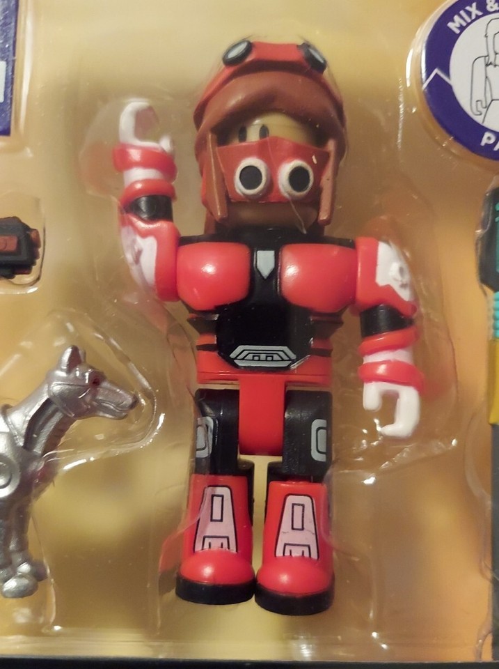 Jazwares Roblox - Haley: The Tech Mage Figure w/ Exclusive Virtual Code ...