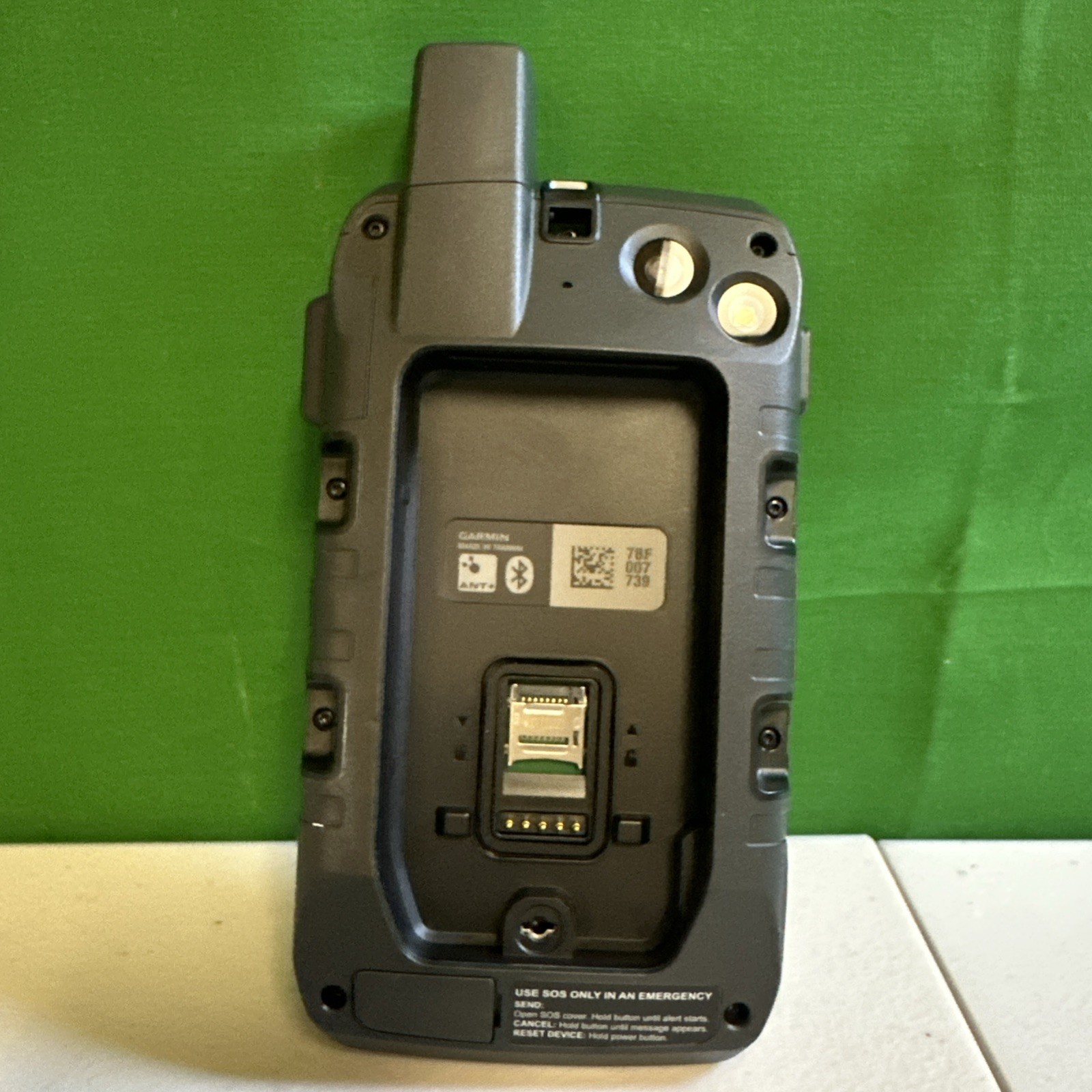 Garmin Montana 750i Handheld GPS Navigator Built-in inReach Satellite ...