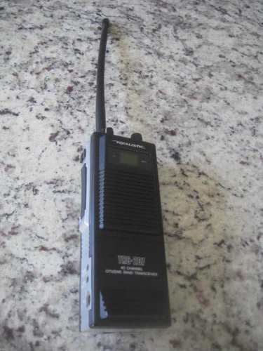 REALISTIC TRC-207 CITIZENS BAND TRANSCEIVER WALKIE TALKIE 21-1645 40 ...