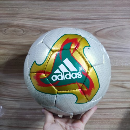 FIFA World Cup 2002 Official Match Ball Adidas Fevernova Football ...