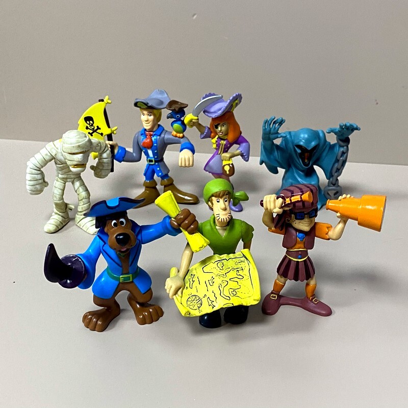 Set 8 Scooby Doo Pirates Crew Mystery Machine Van Velma Fred Daphne ...