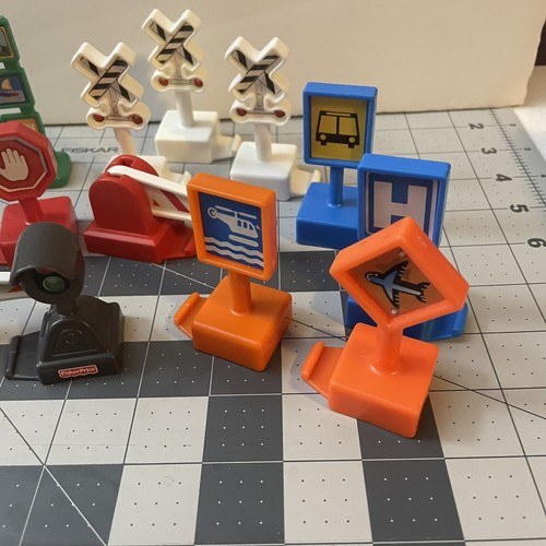 Fisher Price Geotrax Geo Trax Lot of Accessories Signs Cross Gates ...