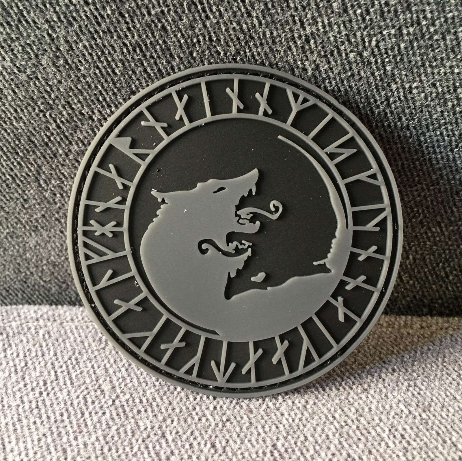 3D PVC Rubber VIKING OF WOLVES AND RUNES Tactical Hook Patch Fastener ...