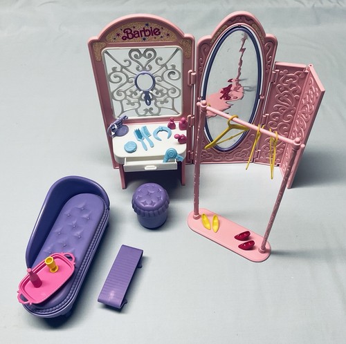 1992 Barbie Sparkle Eyes Dressing Room & Fashion Set, doll not included ...