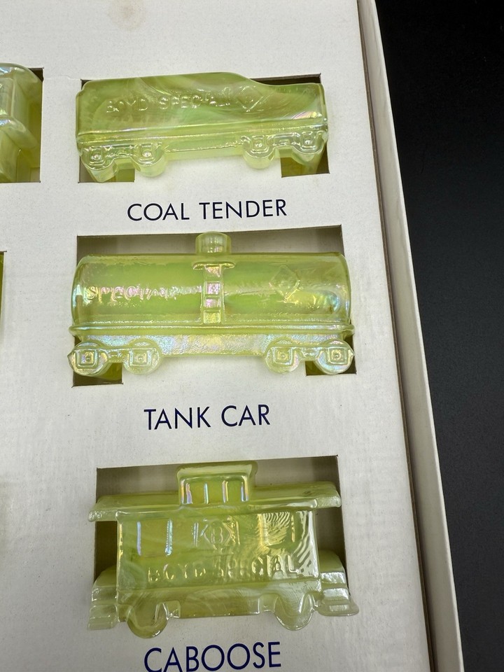 Boyd Vaseline Uranium Glass Train Set Lemon Splash Train Glows New In ...