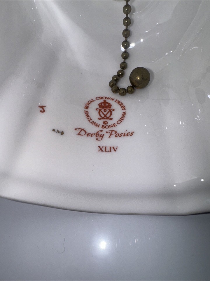 Royal Crown Derby Derby Posies Floral Pattern Bell | eBay