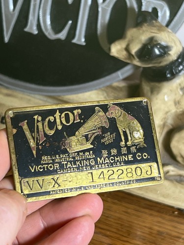 Vintage early 1900's Victor Talking Machine Co. badge, original, RCA ...