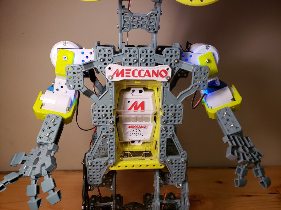 Meccano Tech Meccanoid Personal Robot 2 feet tall Programmable G15 (JH ...