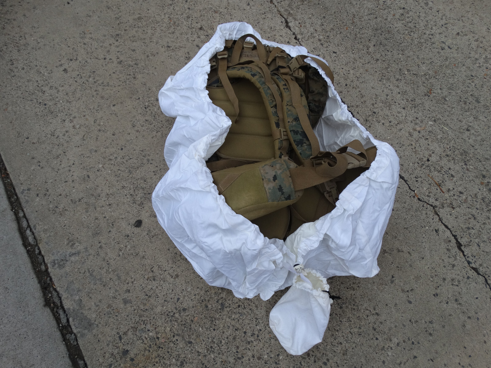 USMC Gregory Mountain Products Spear UM21 Snow Camo Rucksack Cover | eBay