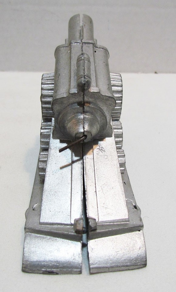MANOIL BARCLAY VINTAGE METAL SPRING LOADED TOY FIELD GUN CANNON 1940's ...