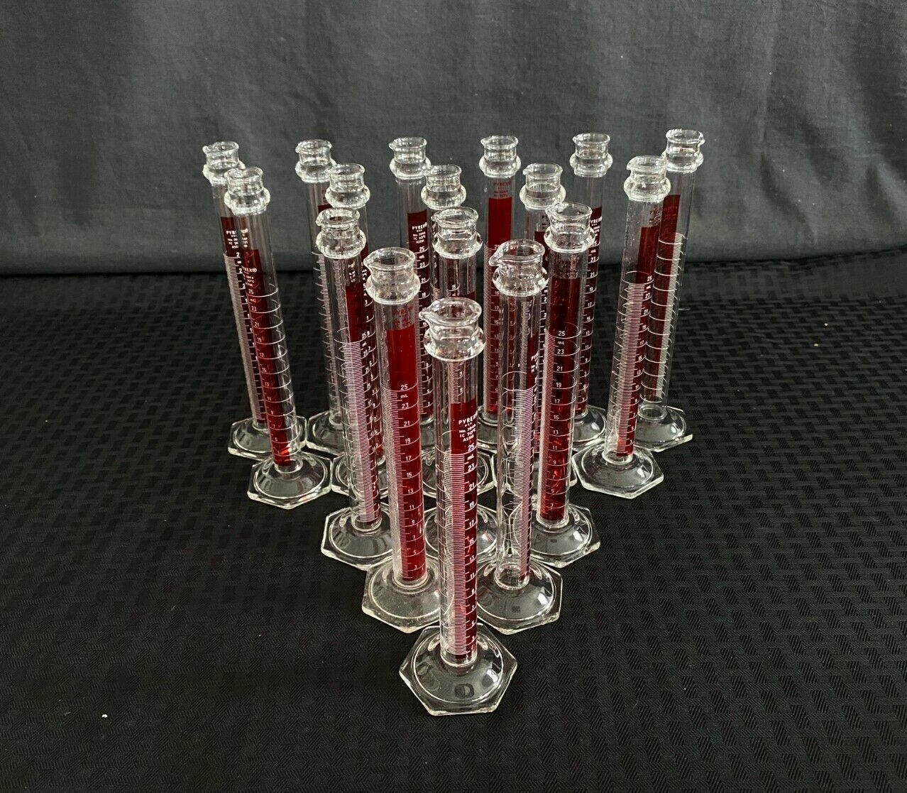 (17) Pyrex Glass TC 25mL Lifetime Red Graduated Cylinder w/ Pour Spout ...