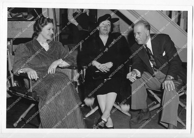 o17313 1941 orig photo director George B Seitz, Mrs Clarence Echols ...