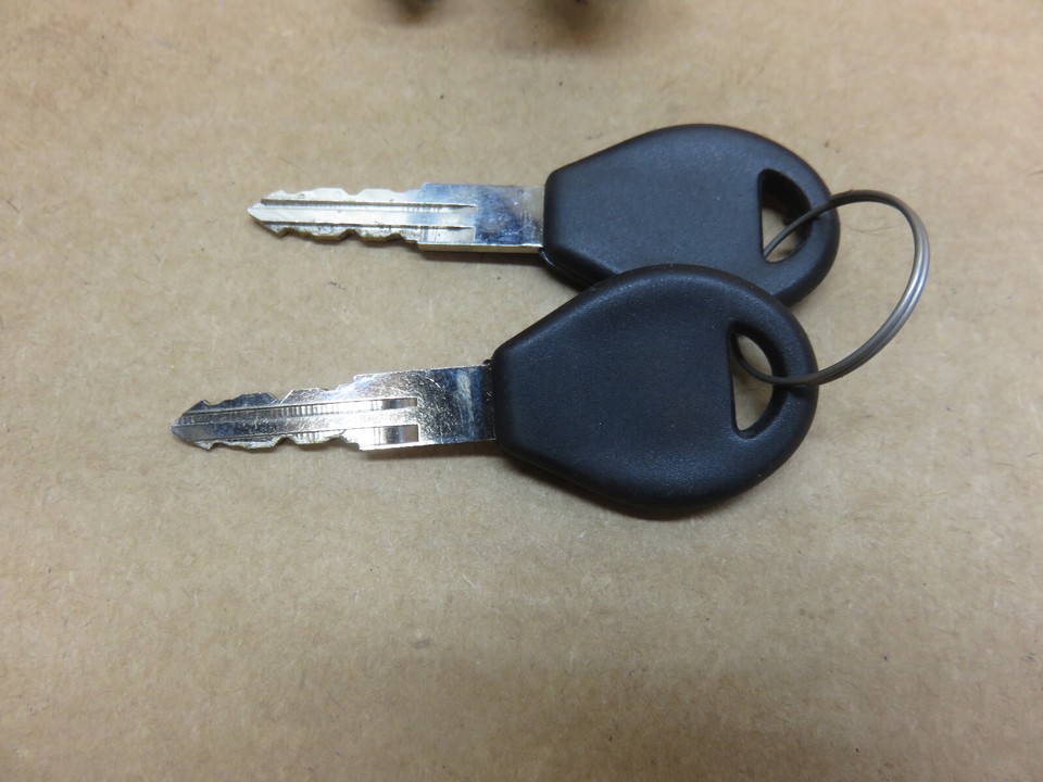 89-94 NISSAN 240SX S13 HATCHBACK TRUNK LOCK, 2 NEW MATCH KEYS | eBay