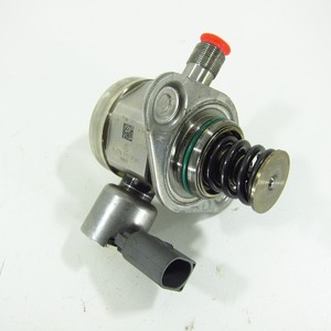 high pressure fuel pump left Mercedes Benz C218 CLS 63 AMG 02.11 ...