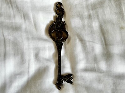 Disneyland Collector Castle Metal key | eBay