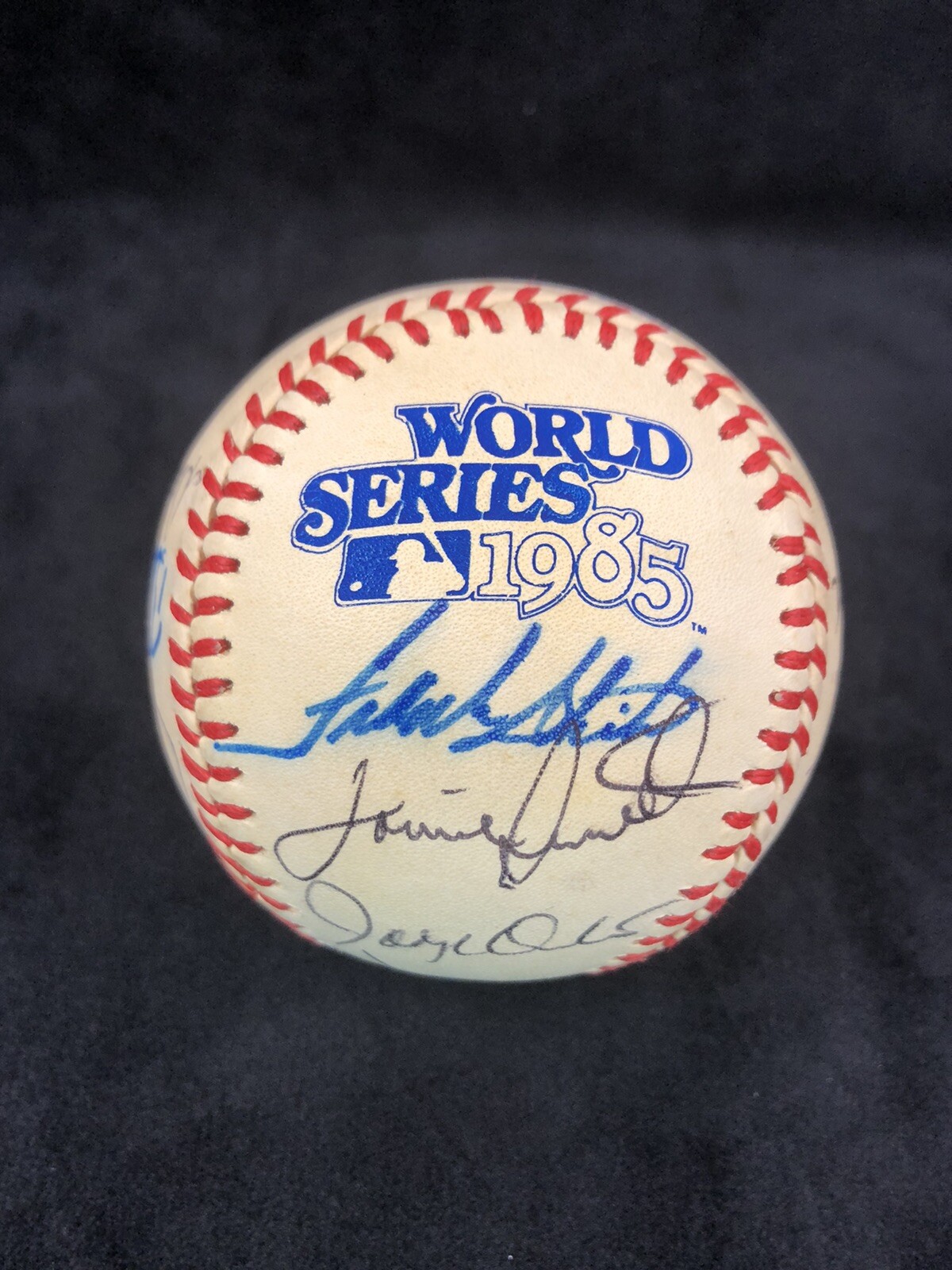 1985 Rawlings OFFICIAL BALL 1985 WORLD SERIES w/ Autos - Royals vs ...