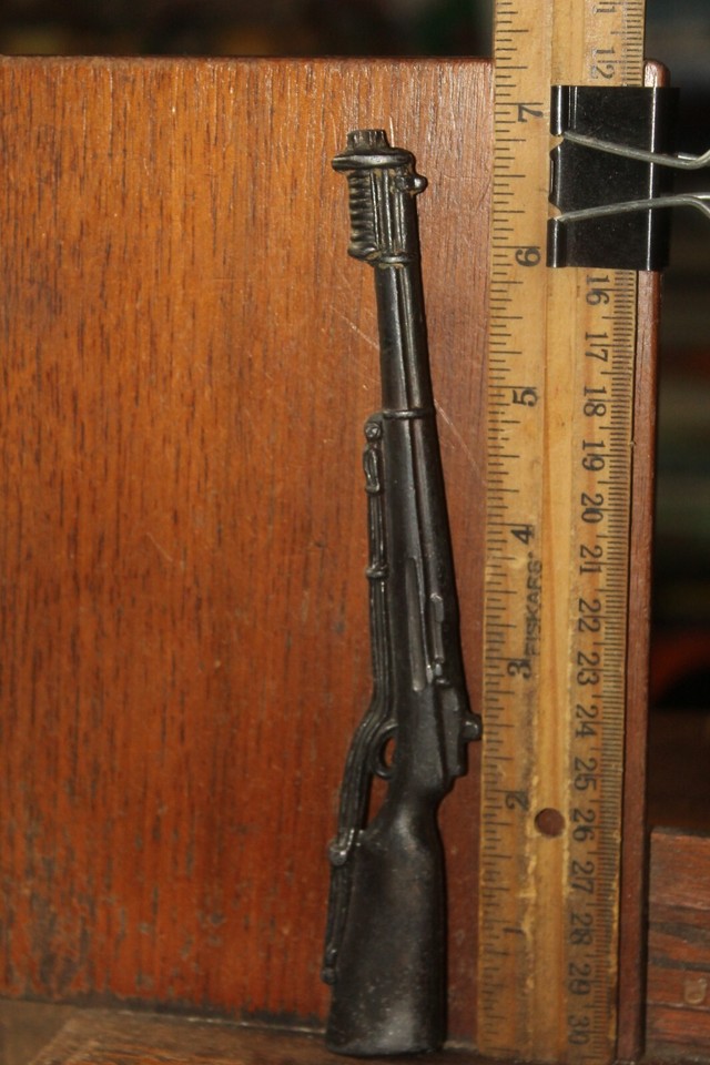 Vintage WWII Era M-1 Rifle Cast Metal Paperweight (Broken Bayonet ...