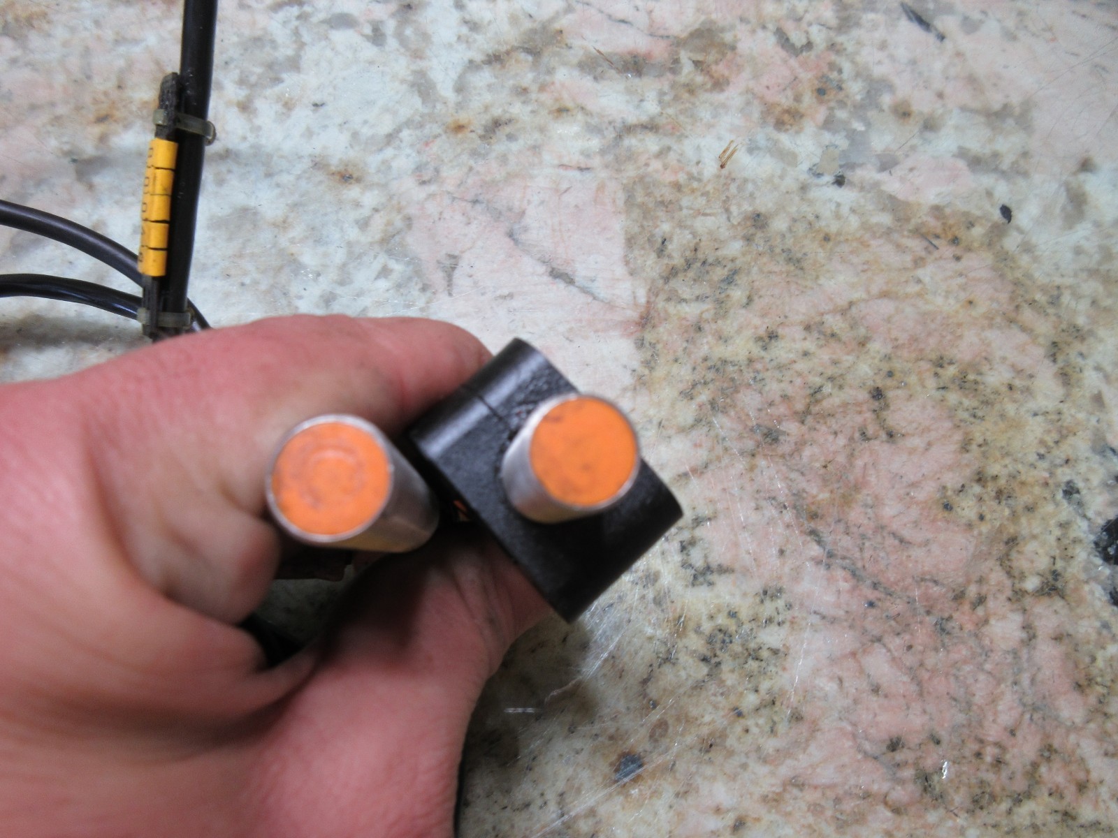 THIELENHAUS SAFETY SWITCH IF5763 IFA2002-FRKG/US CNC LOT OF 2 IFM ...