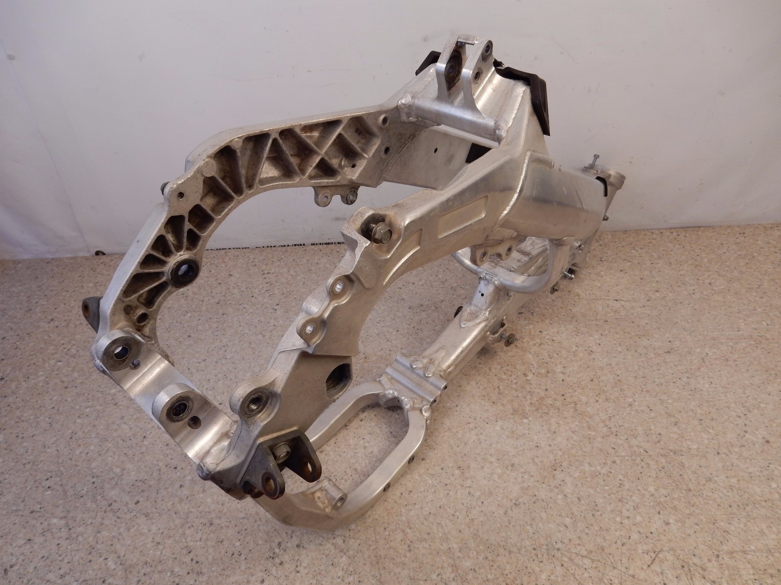 2005-2007 Suzuki RMZ450 Frame Main Body Chassis Aluminum OEM 05-07 RMZ ...
