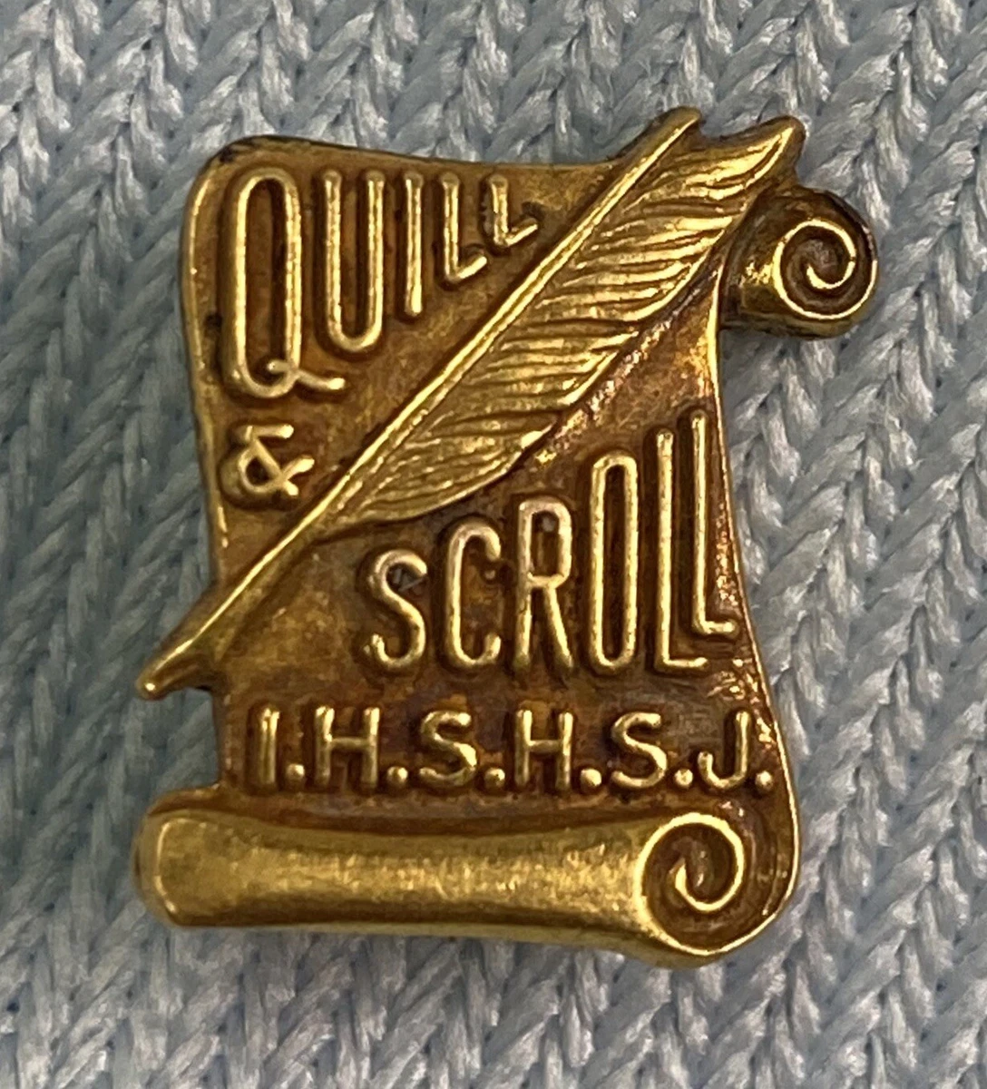 Quill And Scroll Logo