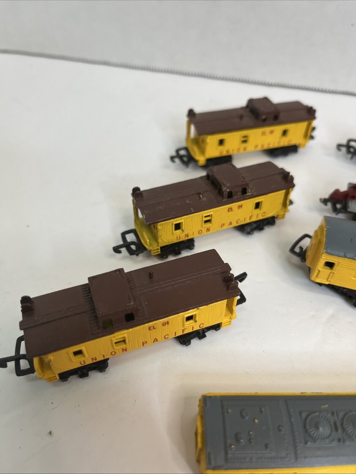 Lot of 9 Lone Star N Gauge Caboose Box Flat Car & Passenger Car | eBay