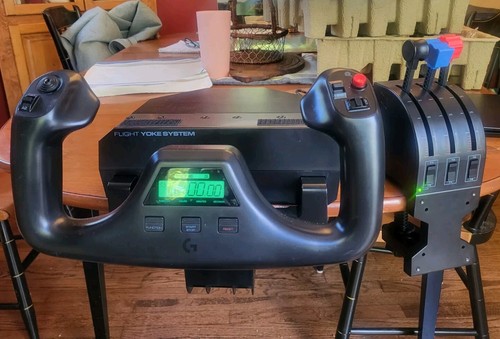 Logitech Flight Yoke System Professional Simulation Yoke and Throttle ...