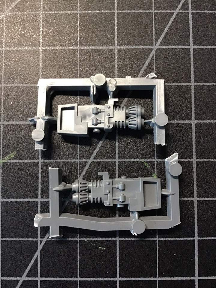 Warhammer 40k Leman Russ Battle Tank Bits - Heavy Flamer Left & Right ...