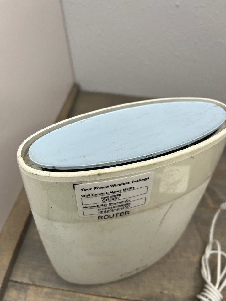 White Orbi RBR50 Satellite Home Mesh WiFi Tri-band Router Netgear FREE ...