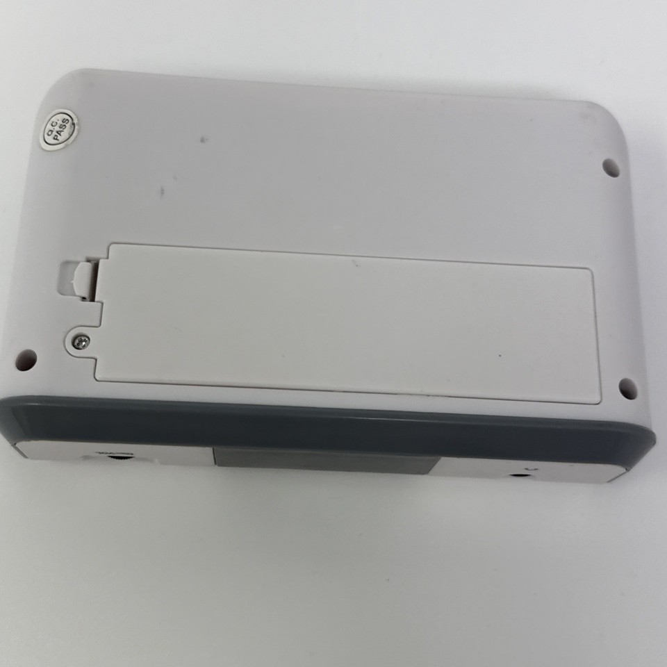 Hyperkin FC Mobile II 2 - Portable Nintendo NES - Powers On, White ...