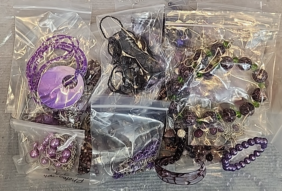 Jewelry Wearable Purple Collection 5 Lbs Lot #3662 See Description ...