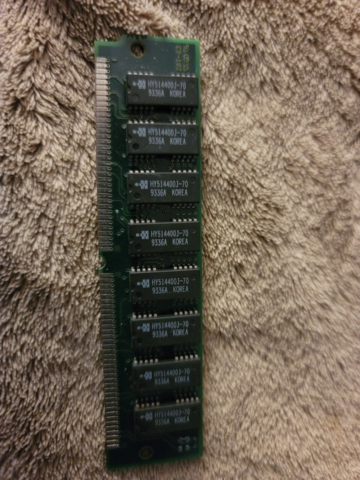 HYM536100M 4MB 70NS 72-PIN SIMM PARITY FPM RAM MEMORY MODULE - VINTAGE ...