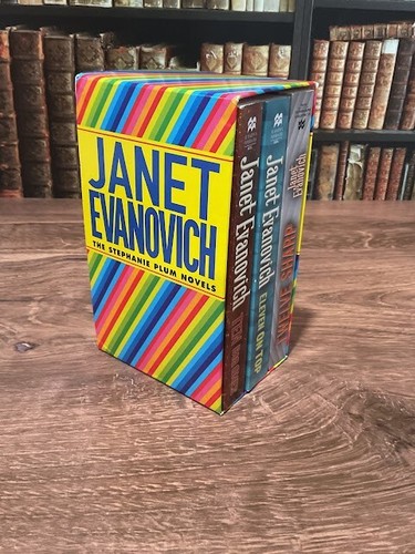 The Stephanie Plum Boxed Set 4 Book 10-12 by Janet Evanovich | eBay